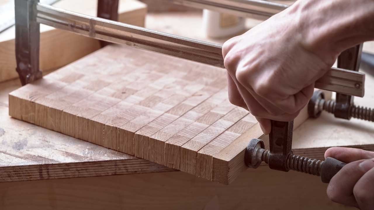 Making a Wooden Chopping Board: Materials, Method & Advice