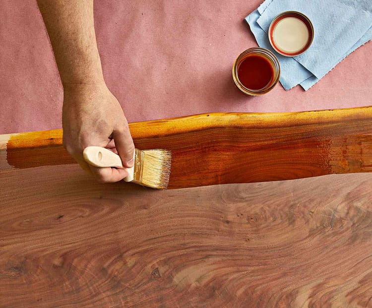 Different types of finish and varnish for wood projects